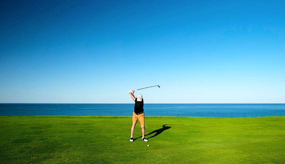 Everything You Need To Know About Playing Golf - Beginners Guide - LA's ...